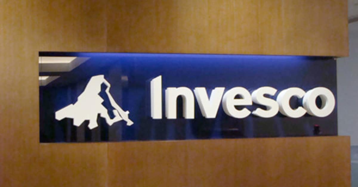 Invesco QQQ Trust Faces Defining Moment as Tech Earnings Disappoint ...