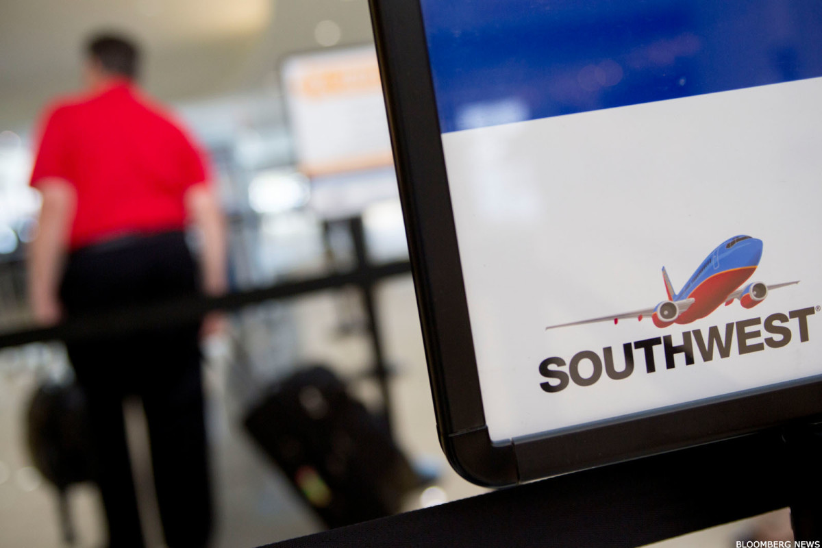 Time to Luv Southwest Airlines Shares - TheStreet Pro