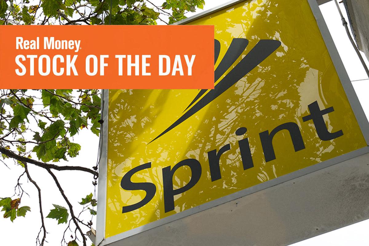 Here's an Options Trade Idea for Sprint - TheStreet Pro