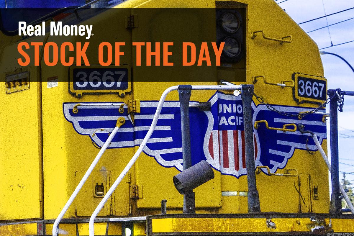 Union Pacific and CSX: Best Way to Ride the Rails - TheStreet Pro