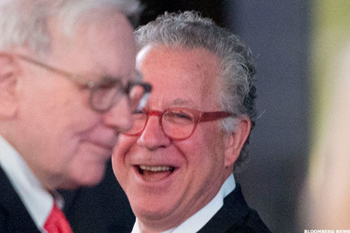 Doug Kass: Warren Buffett, Berkshire Hathaway, and the XLF - TheStreet Pro